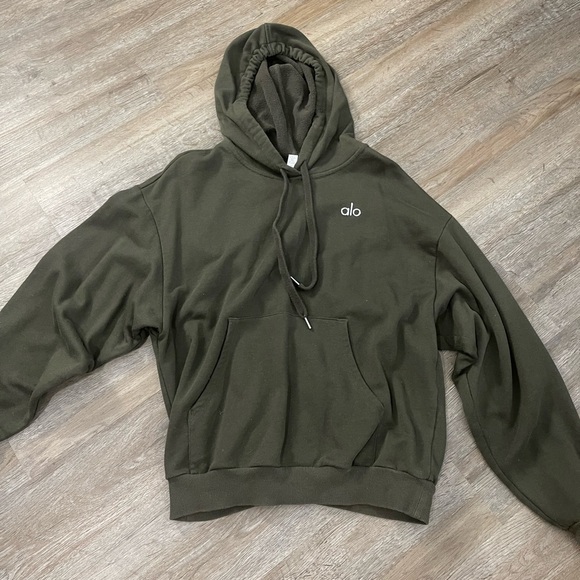 ALO Yoga | Tops | Alo Yoga Accolade Hoodie | Poshmark